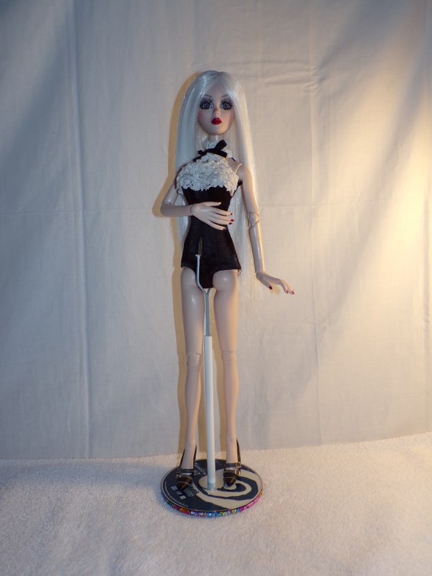 Making 16″-18″ Doll Saddle Stands for Under $1.50 Each – missy's imaginings